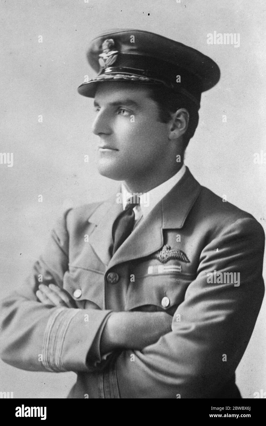 Major Oliver Stewart , M C , A F C ( Authour of the book on Air ...