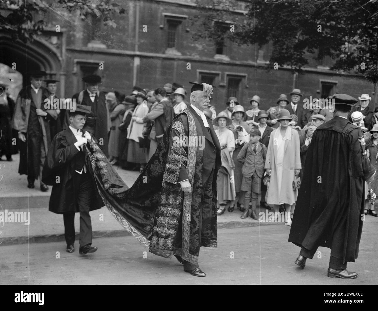 23 degree Black and White Stock Photos & Images - Alamy