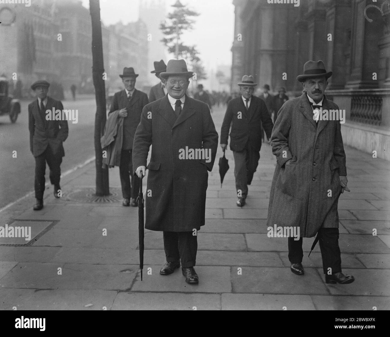 Downing street in westminster Black and White Stock Photos & Images - Alamy