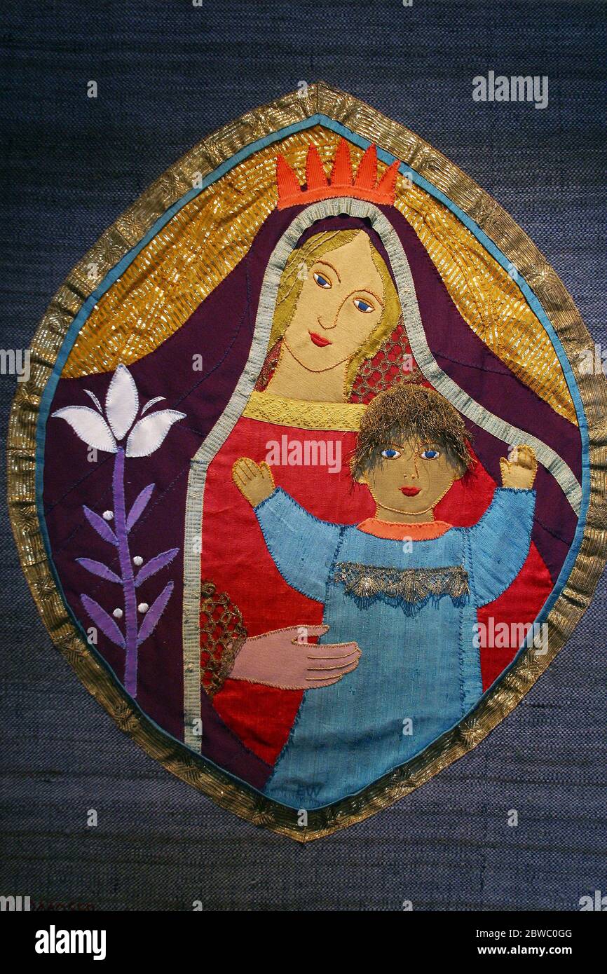 Virgin mary tapestry hi-res stock photography and images - Alamy