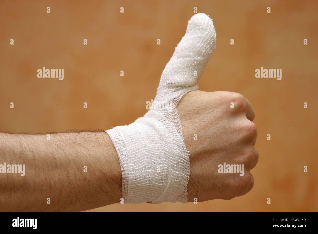 Daumen verband hi-res stock photography and images - Alamy