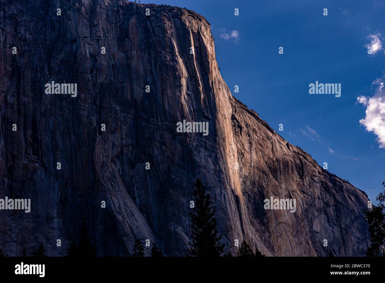 World famous rock climbing wall of El Capitan, Yosemite national park ...
