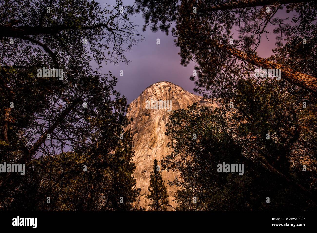 World famous rock climbing wall of El Capitan, Yosemite national park ...