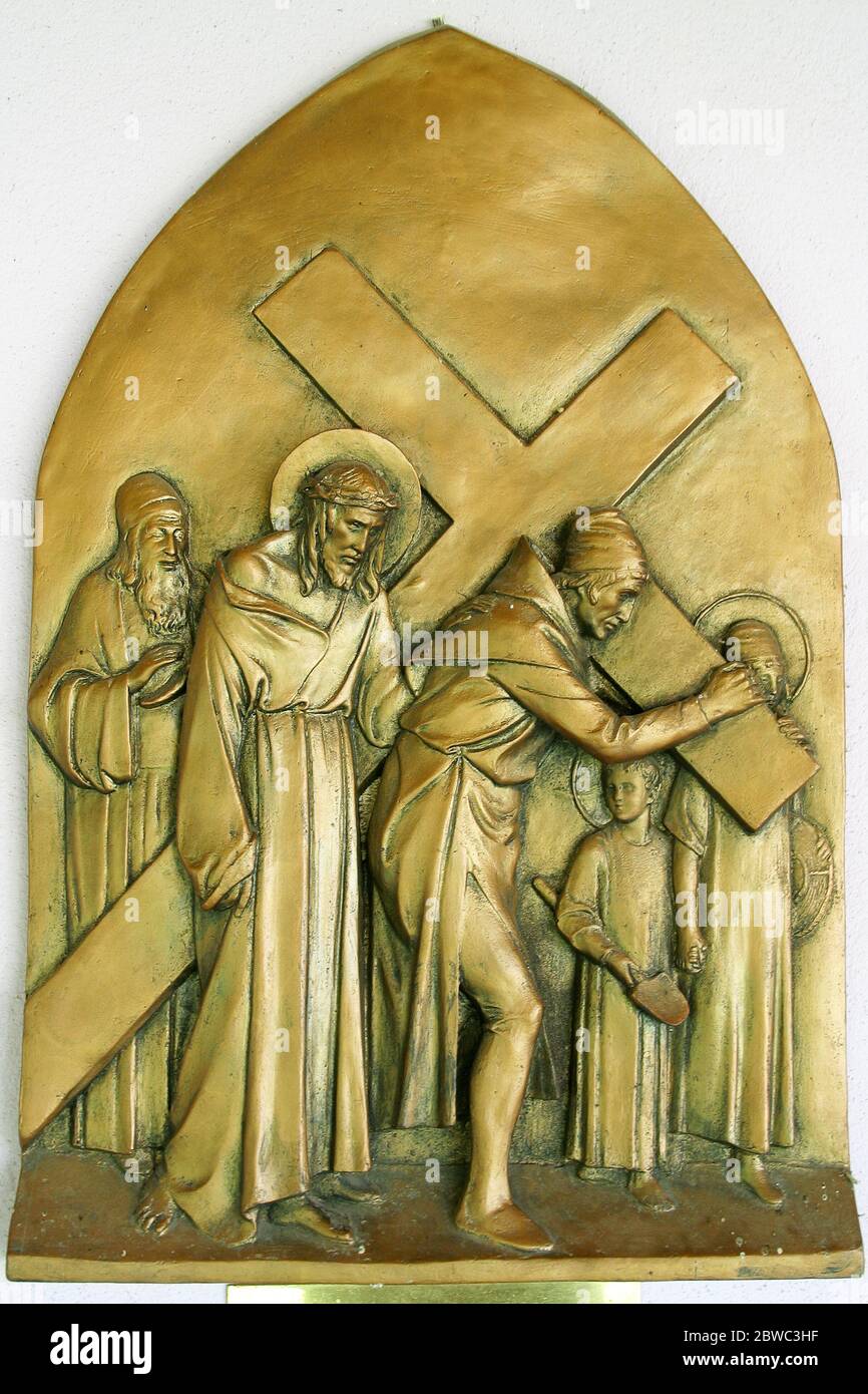 5th Stations of the Cross, Simon of Cyrene carries the cross, parish church of the Holy Trinity ...