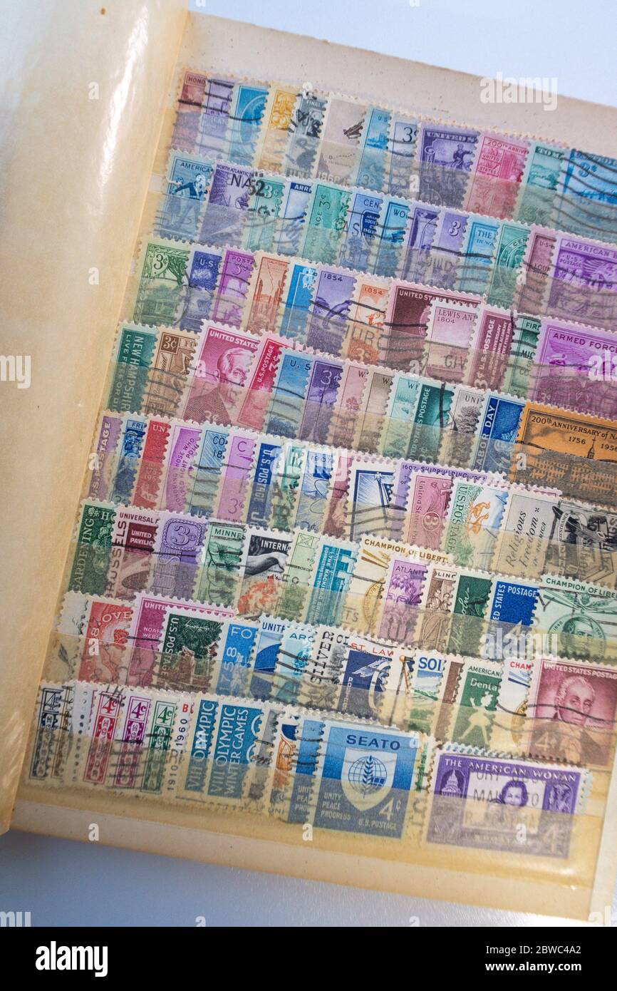 Postage stamps 1960s hi-res stock photography and images - Alamy