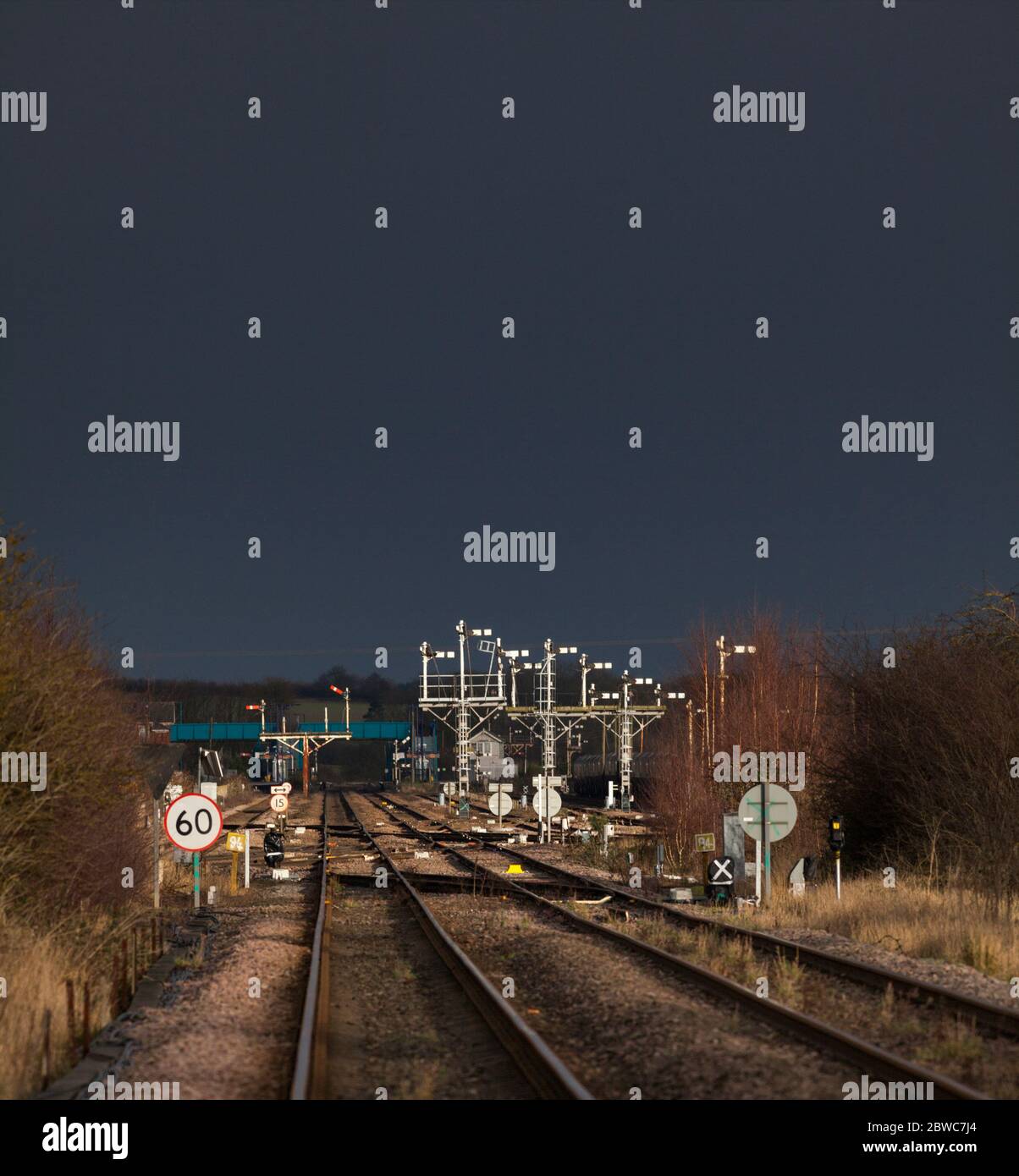 Railway bracket signals hi-res stock photography and images - Alamy