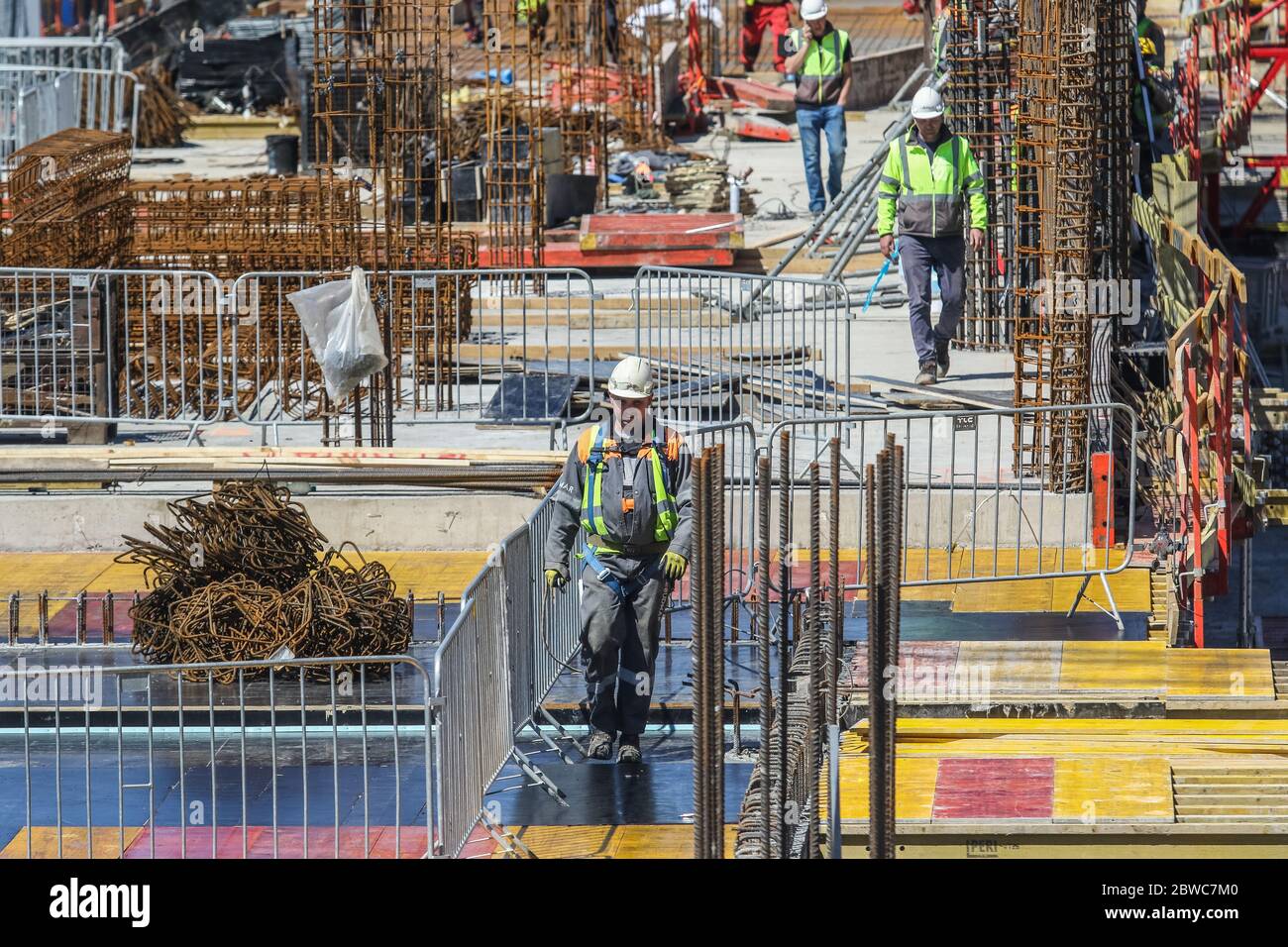 Steel fixers hi-res stock photography and images - Alamy