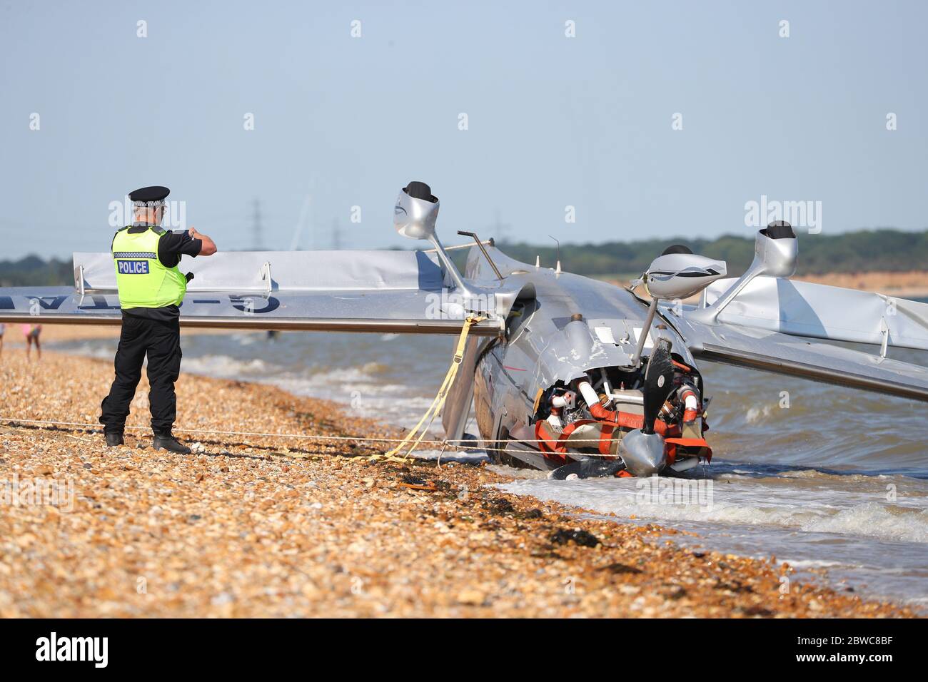 Hamble lifeboat hi-res stock photography and images - Alamy