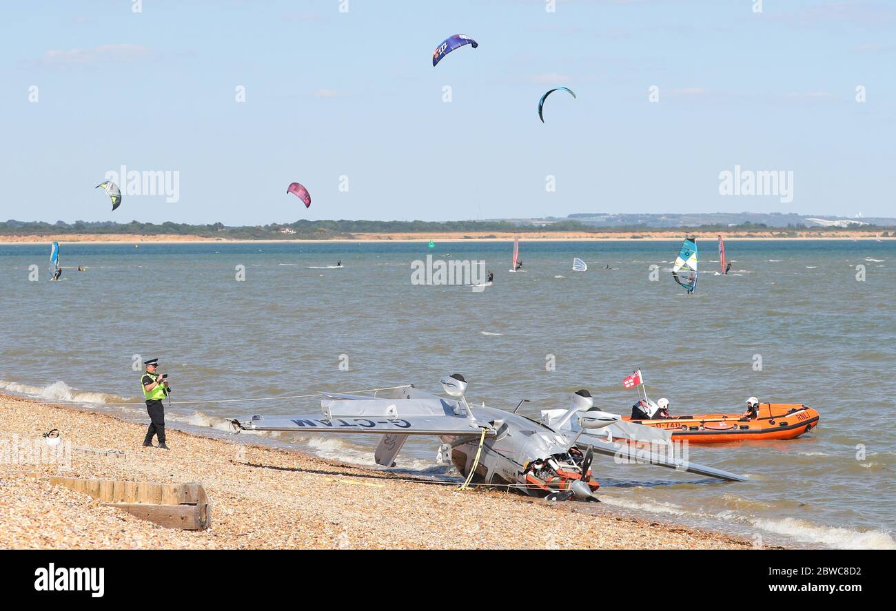 Hamble lifeboat hi-res stock photography and images - Alamy