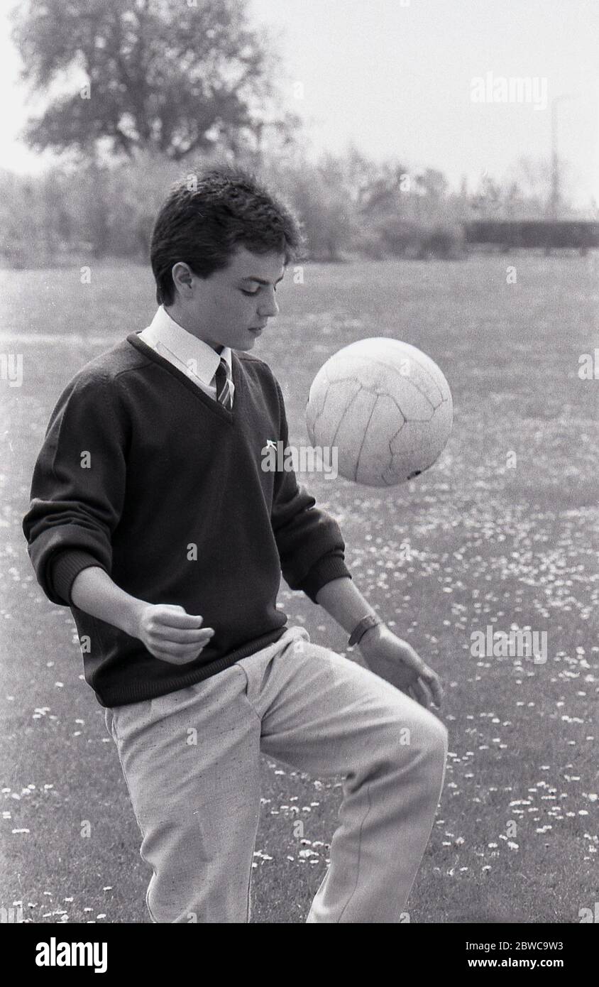 Football 1980s hi-res stock photography and images - Alamy