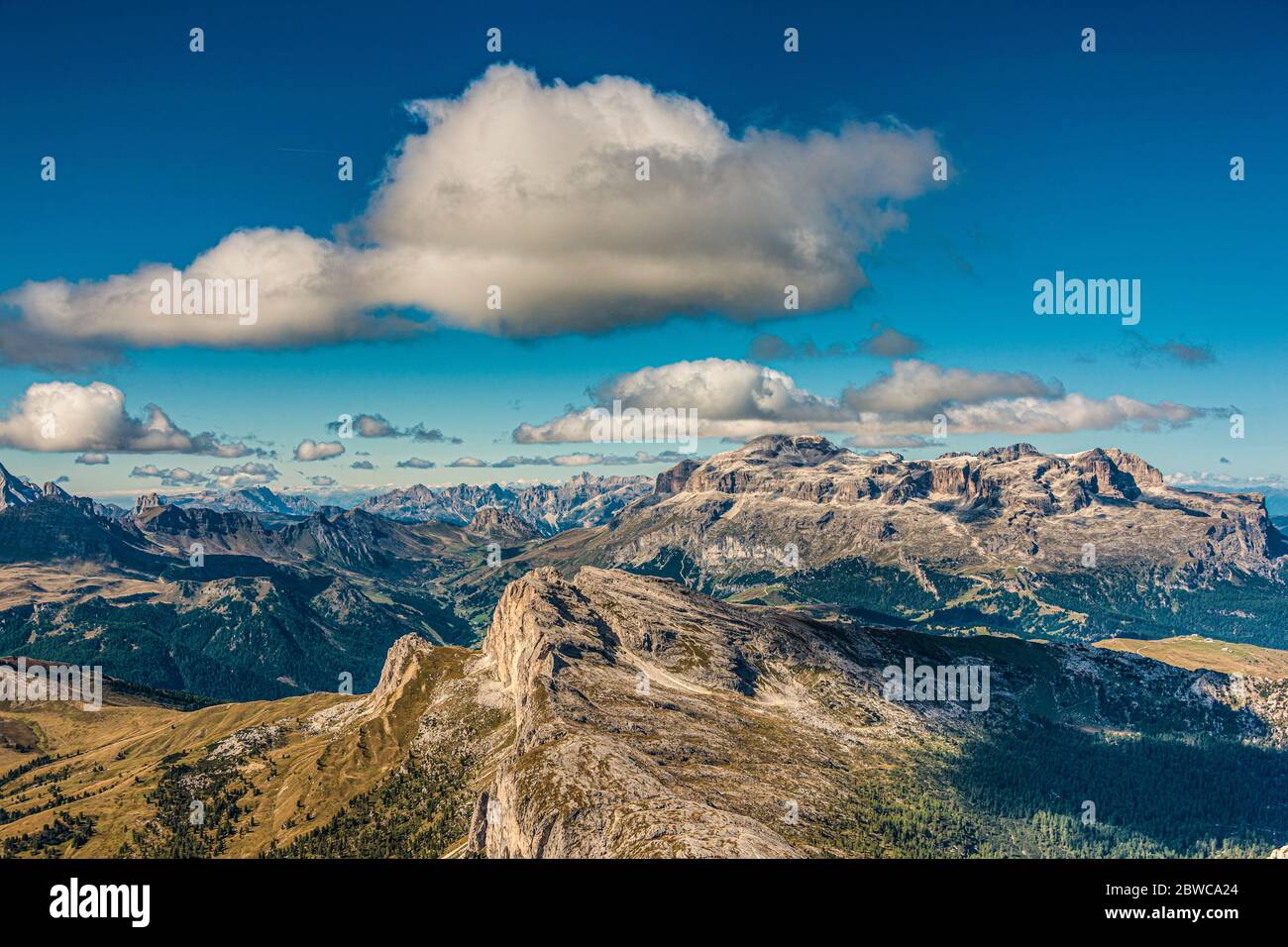 Italy Veneto Dolomites - Lagazuoi Piccolo - Landscape Stock Photo - Alamy