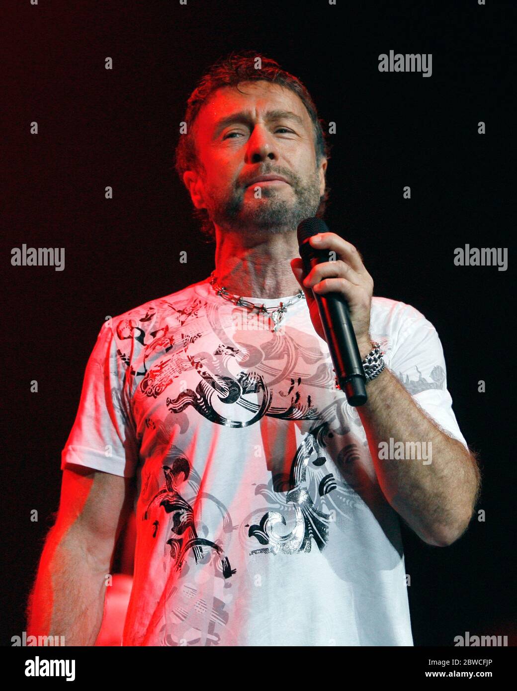 Lead vocalist Paul Rodgers performs with Bad Company at the Seminole ...