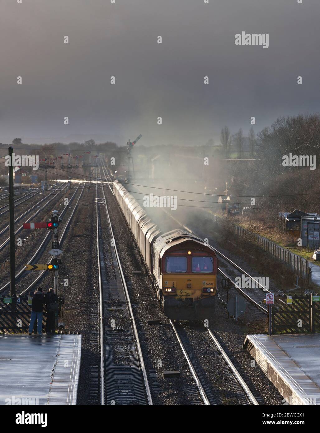 Barnetby semaphore signals hi-res stock photography and images - Alamy