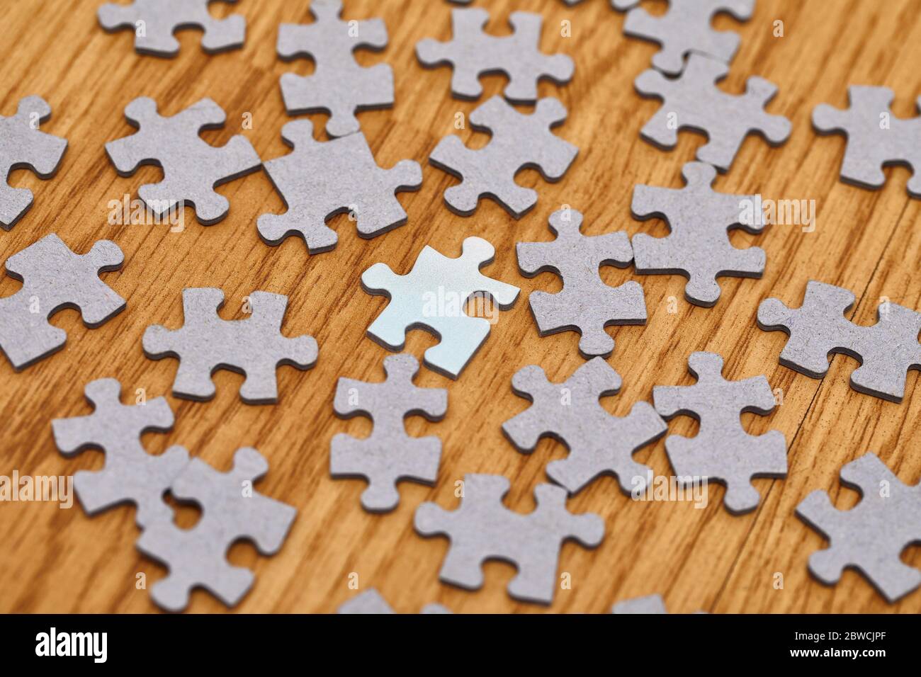 Jigsaw puzzle pieces messy hi-res stock photography and images - Alamy