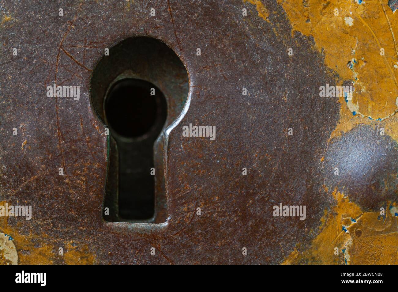 Old fashioned key keyhole hi-res stock photography and images - Alamy