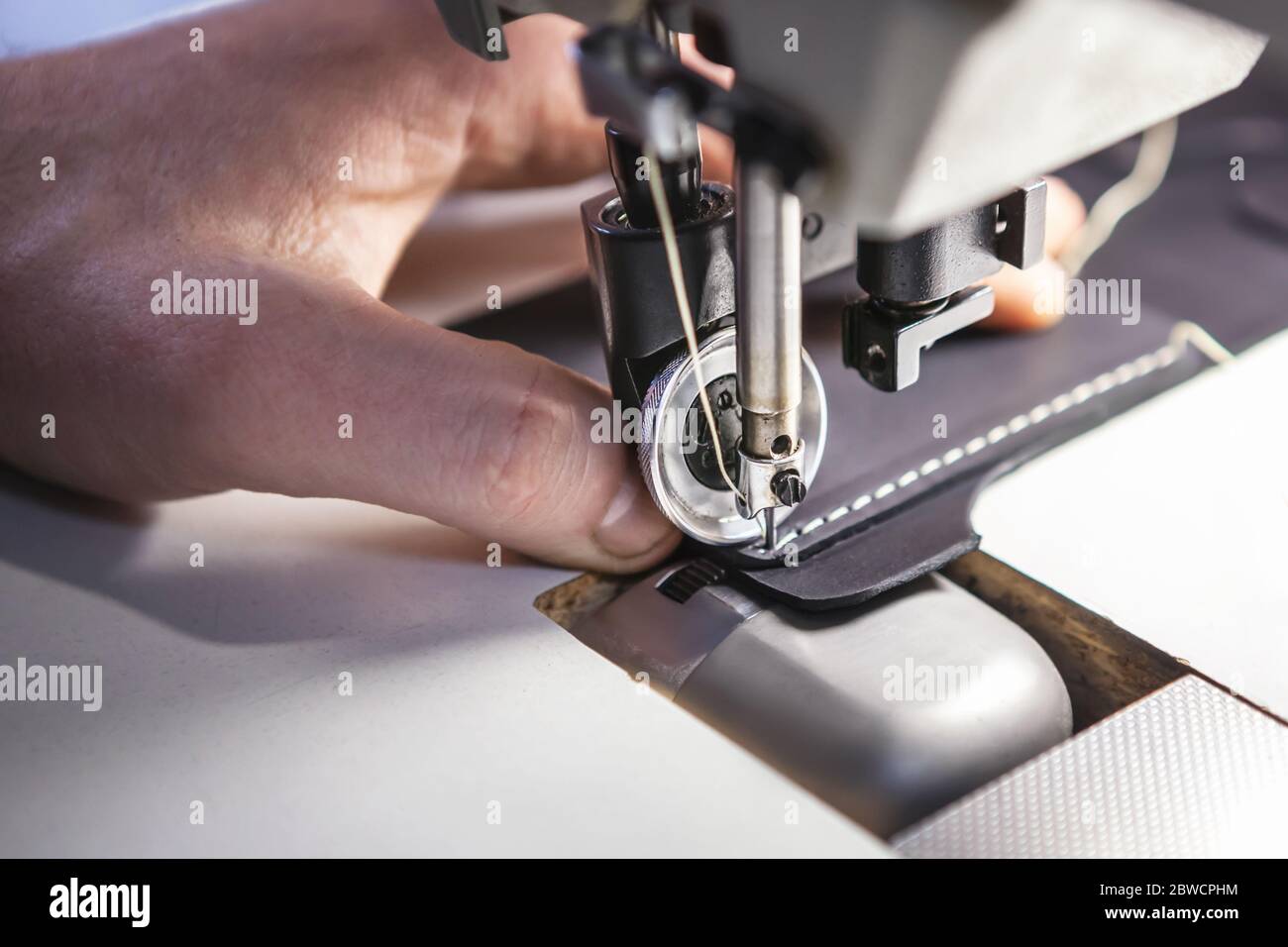Professional sewing machine hi-res stock photography and images - Alamy