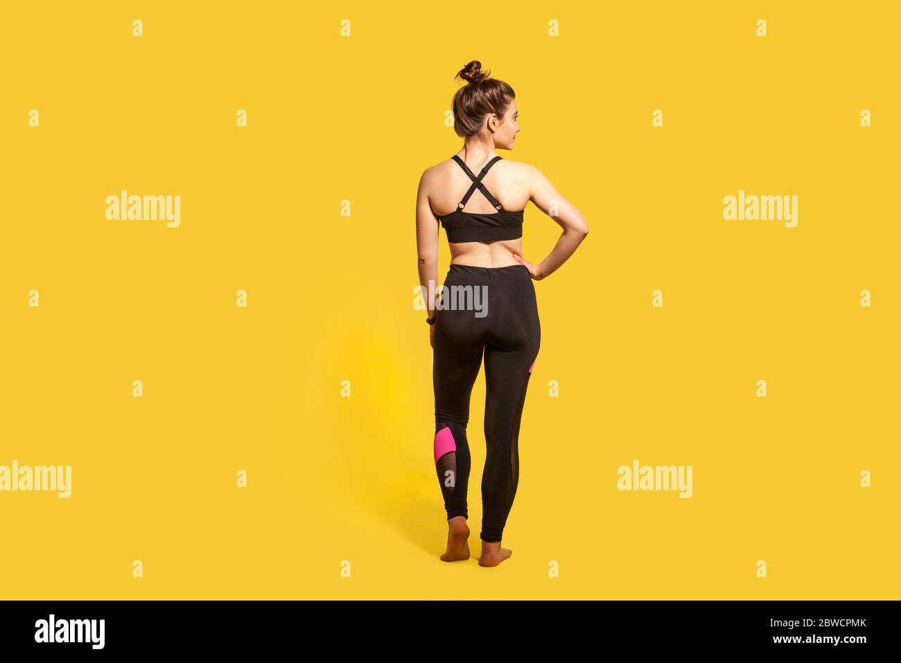 Back view female bodybuilder hi-res stock photography and images - Alamy