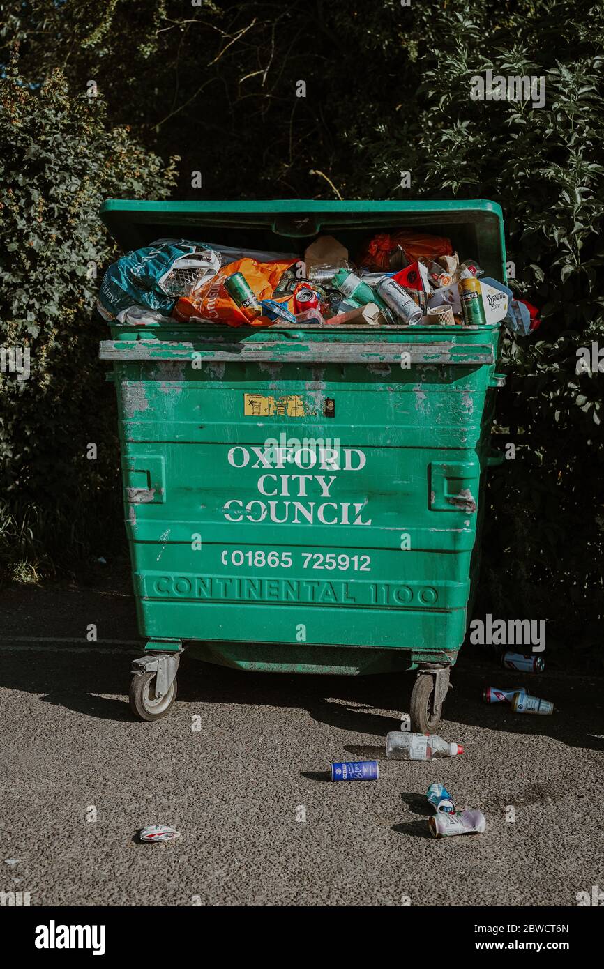 Over full bins hi-res stock photography and images - Alamy