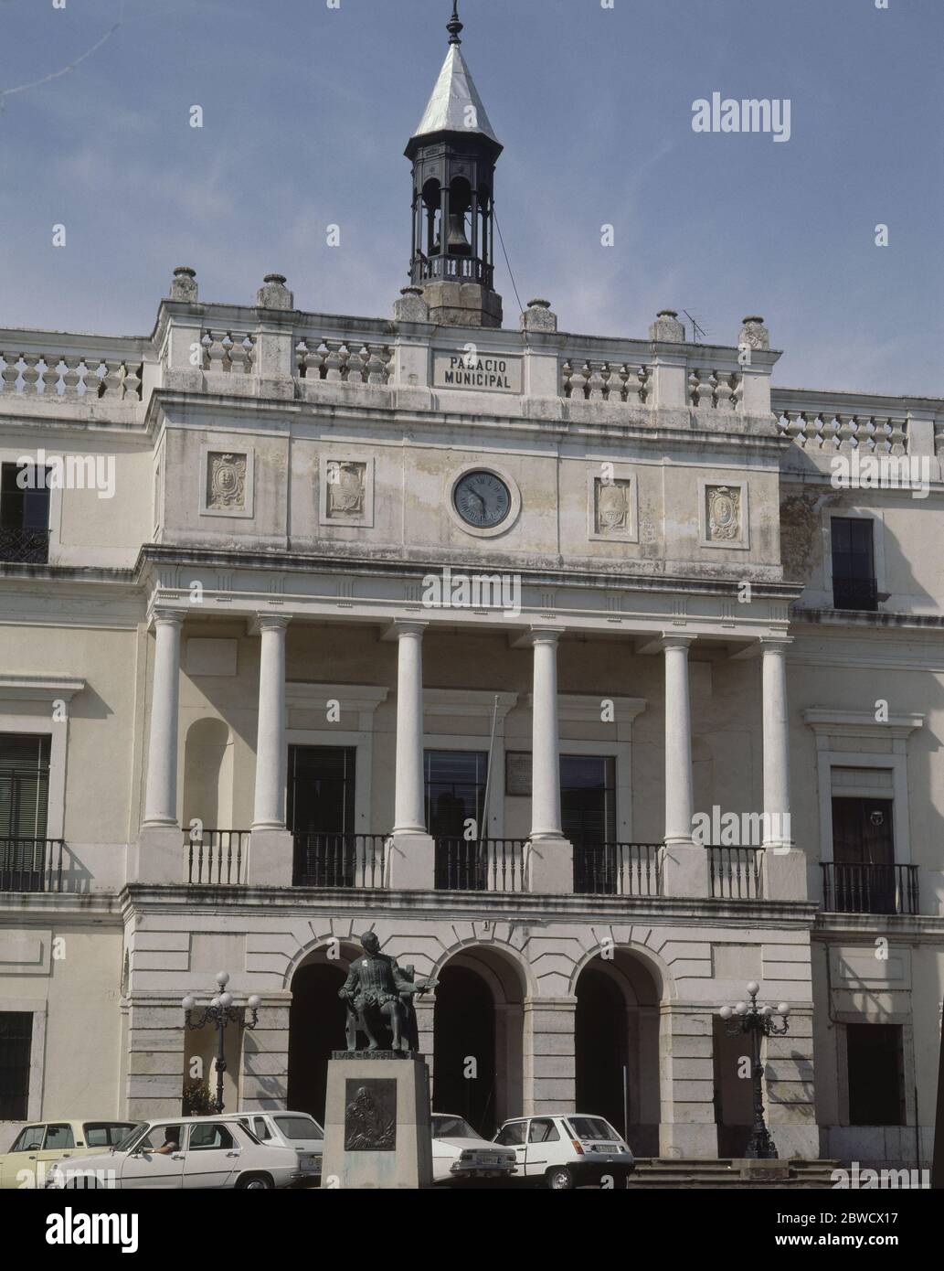 Escultura del pintor hi-res stock photography and images - Alamy