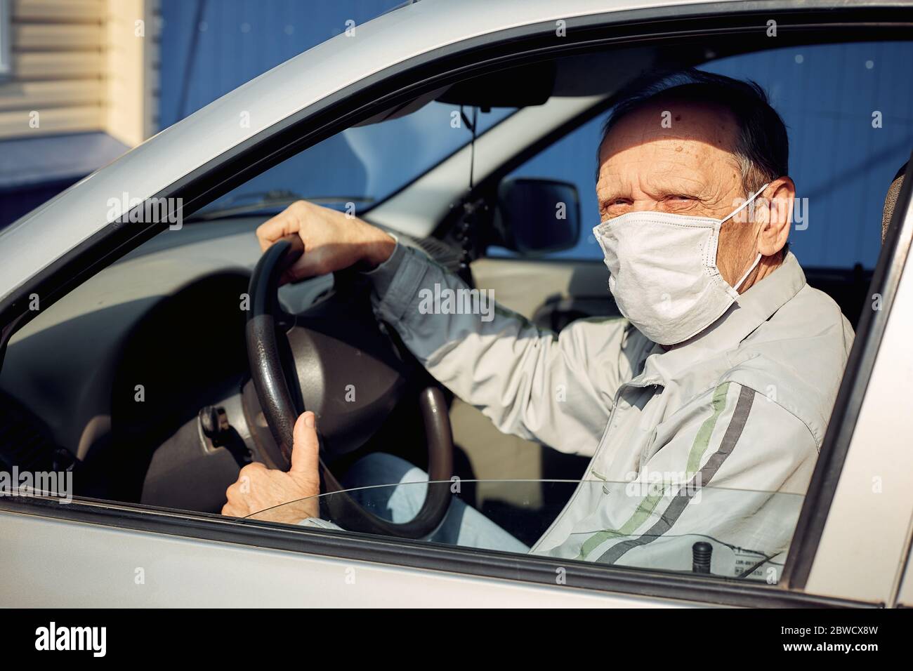 Woman in car driving doctor hi-res stock photography and images - Alamy