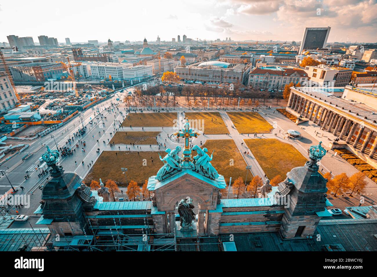 Republic square berlin hi-res stock photography and images - Alamy