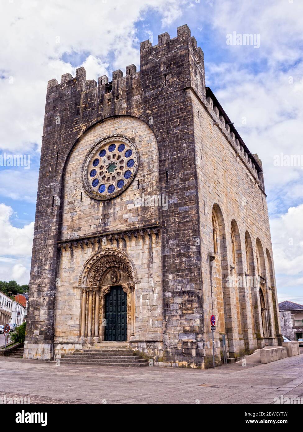 Iglesia de san juan de portomarin hi-res stock photography and images ...