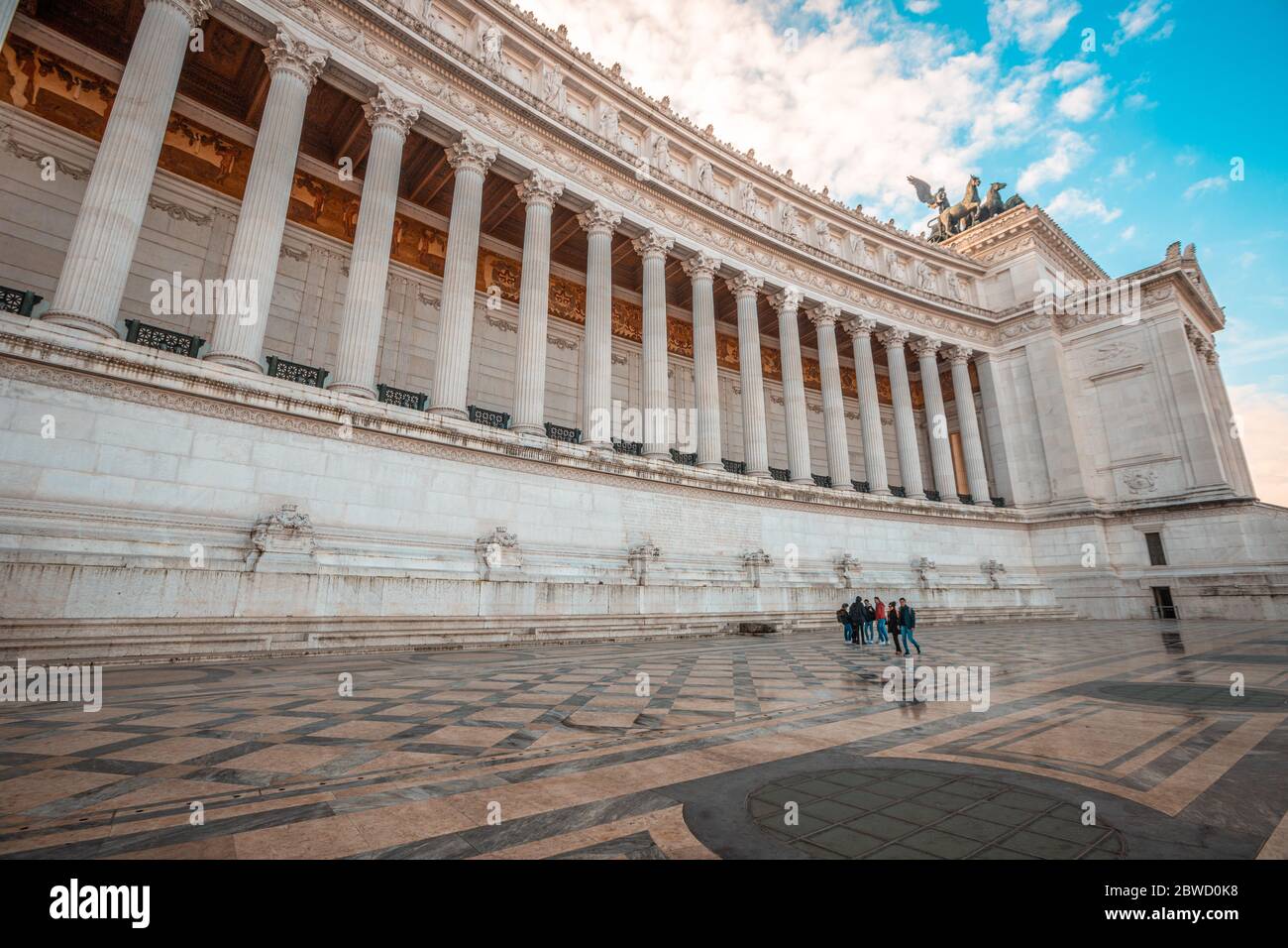Victor Emmanuel II Monument facade in ROme Stock Photo - Alamy