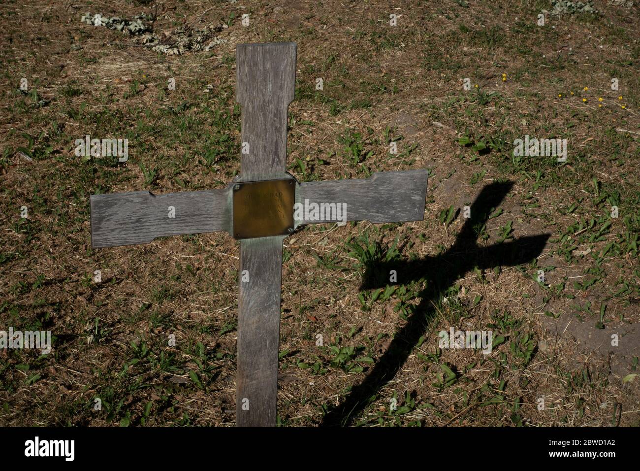 Religious cross and shadow hi-res stock photography and images - Alamy