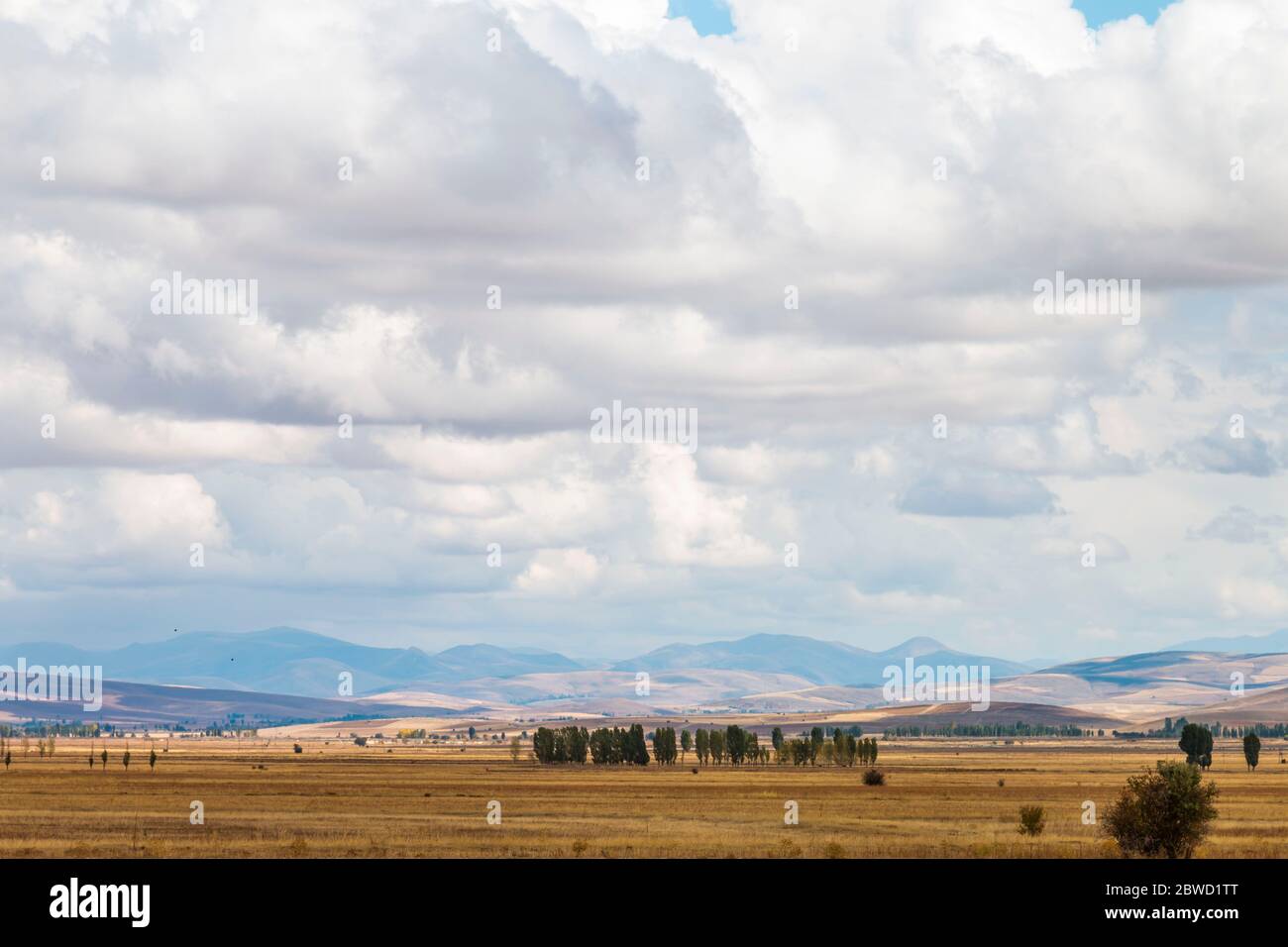 Cloudy sky nature view in the valley Stock Photo - Alamy