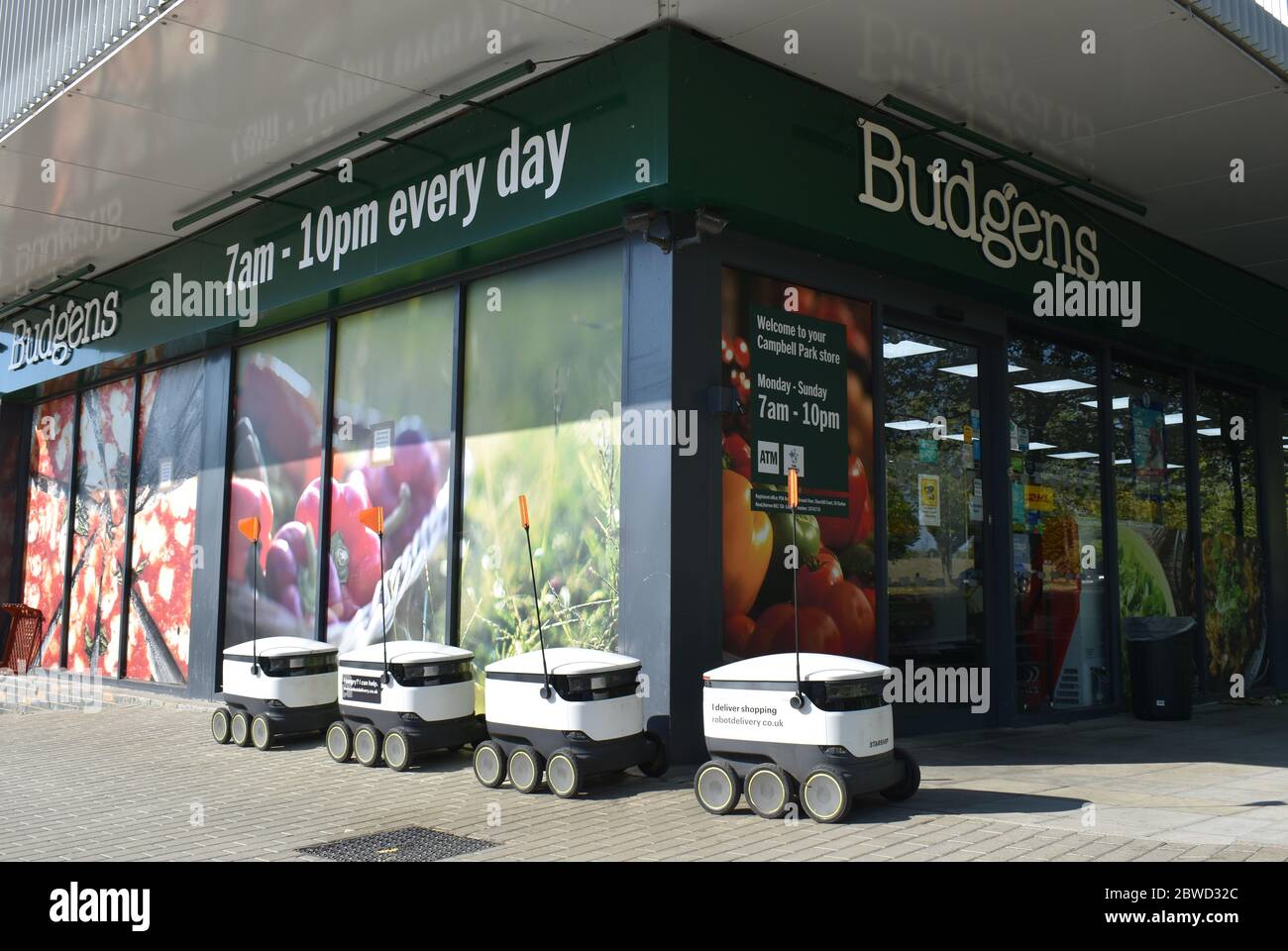 Starship delivery robots outside Budgens in Milton Keynes Stock Photo ...