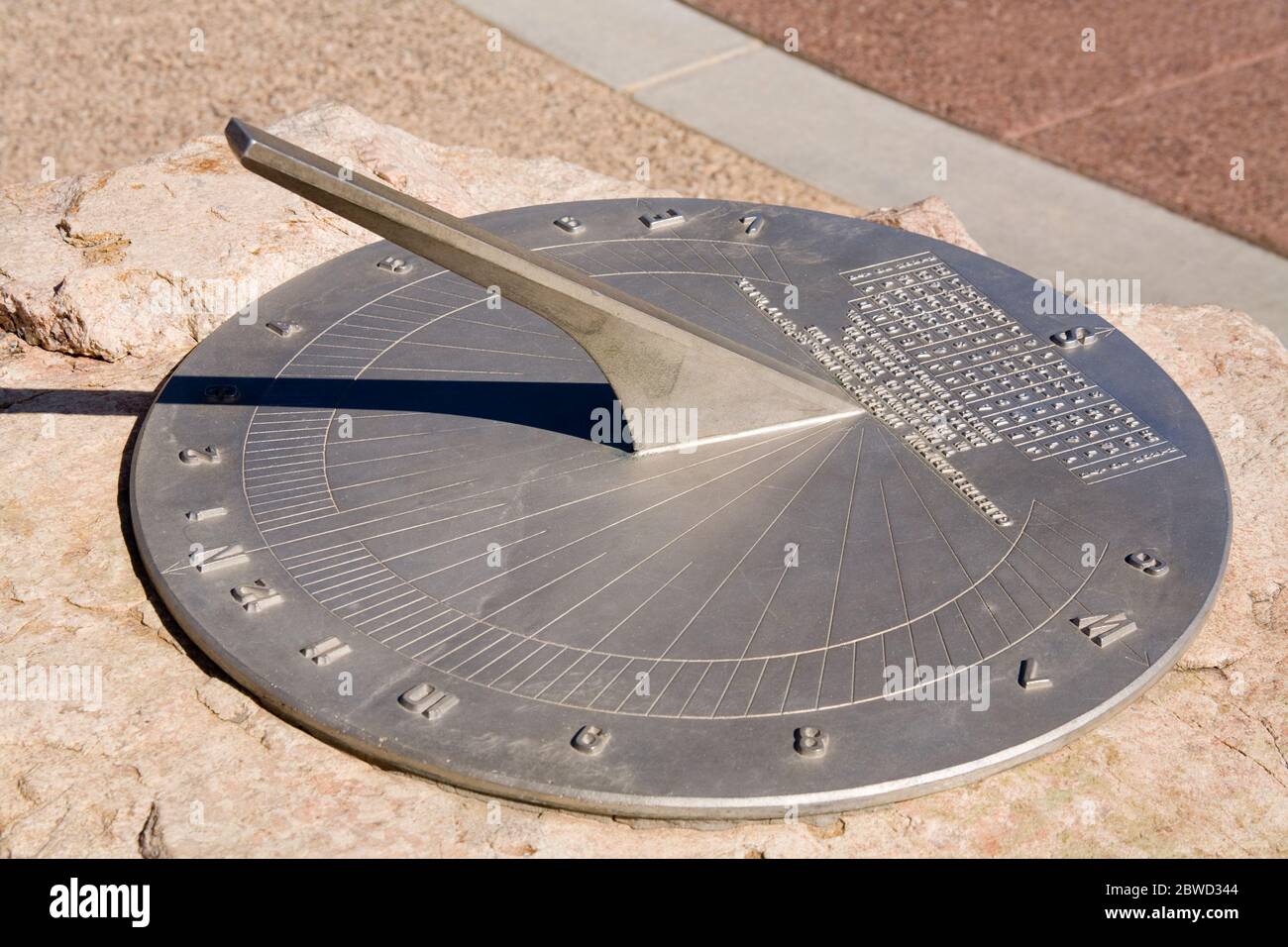 Town Center Sundial, Carefree City, Greater Phoenix Area, Arizona, USA ...