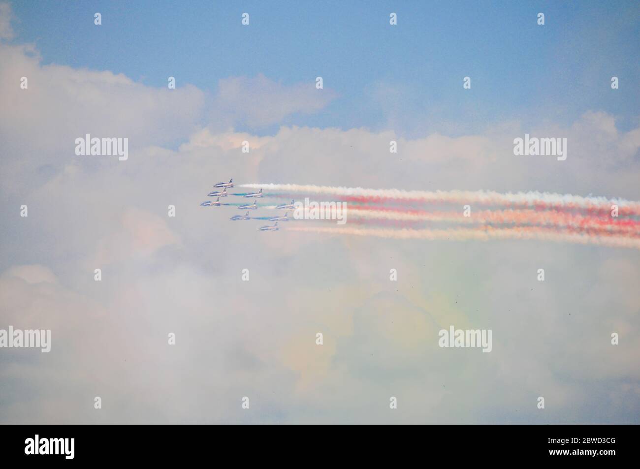 Frecce tricolore arrows hi-res stock photography and images - Alamy