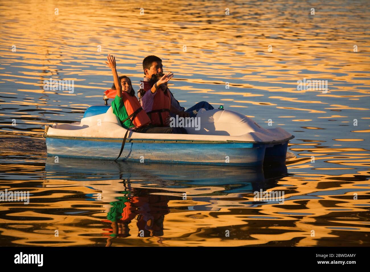 Boating on Town Lake, Tempe, Greater Phoenix Area, Arizona, USA Stock ...