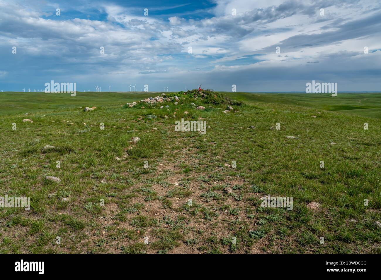 Sundial Hill Medicine Wheel in south eastern Alberta. The Sundial Hill ...