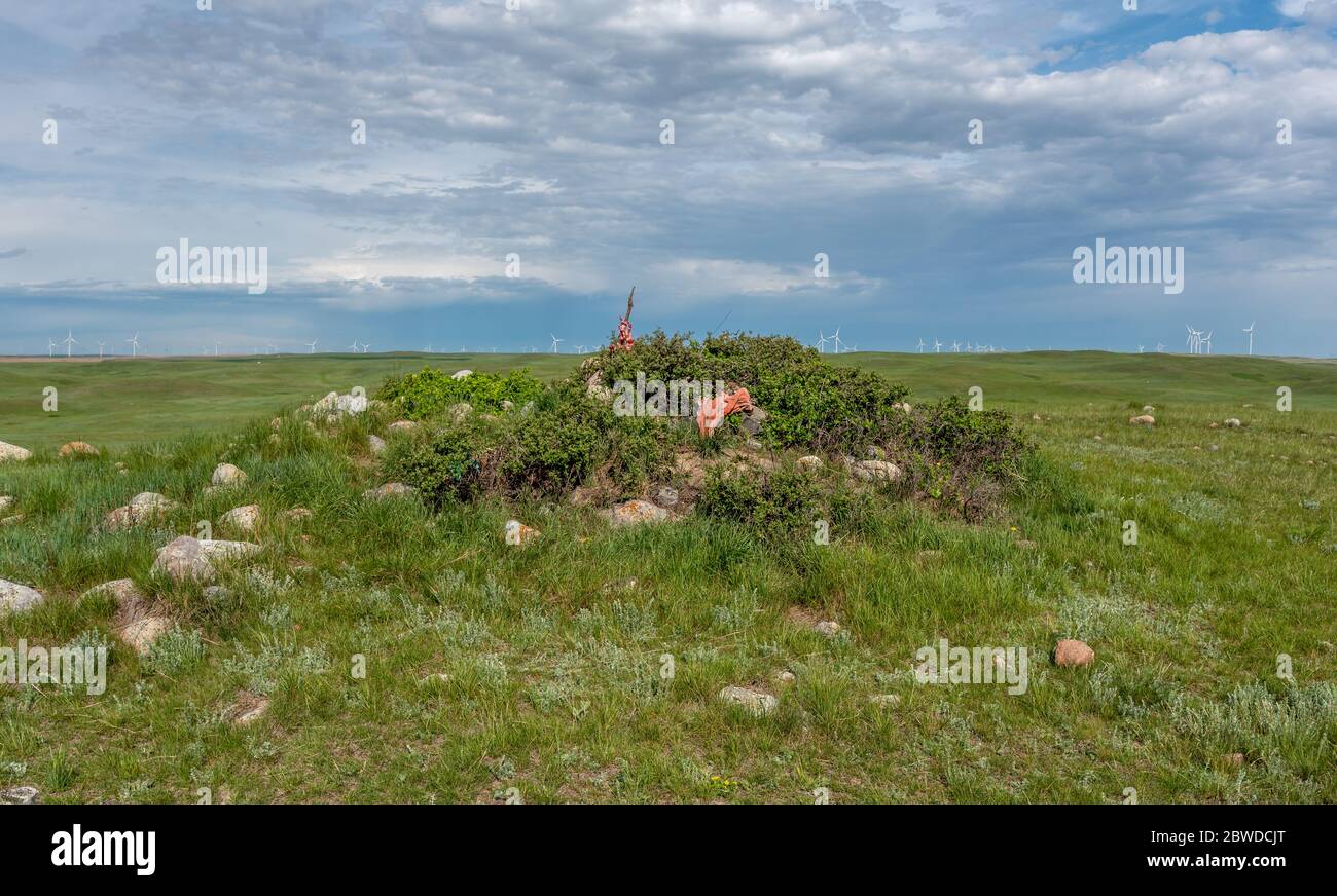 Sundial Hill Medicine Wheel in south eastern Alberta. The Sundial Hill ...