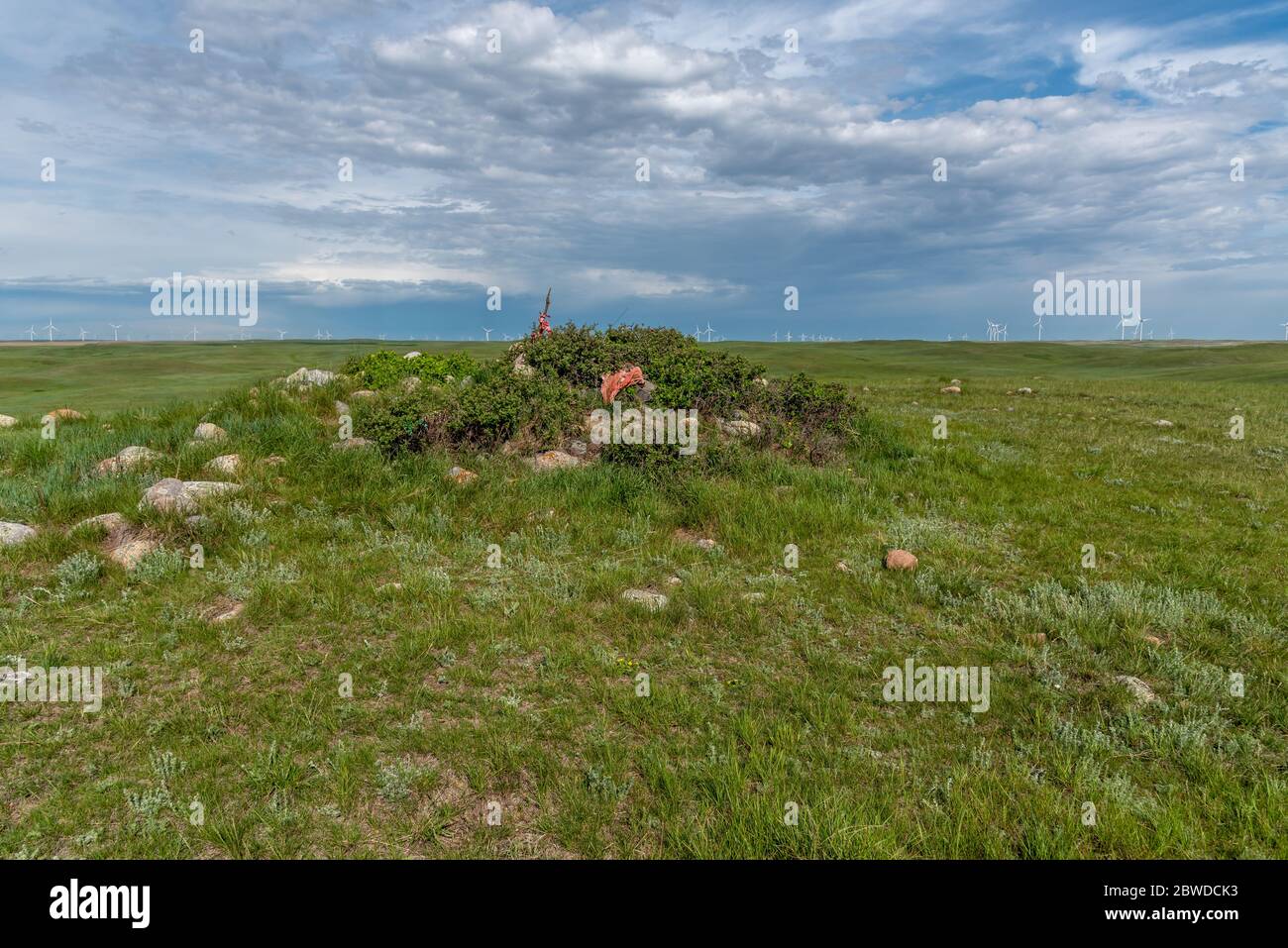 Sundial Hill Medicine Wheel in south eastern Alberta. The Sundial Hill ...