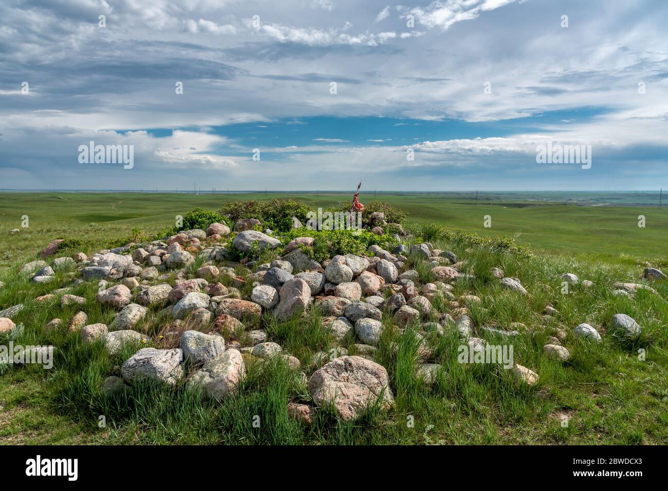 Sundial Hill Medicine Wheel in south eastern Alberta. The Sundial Hill ...