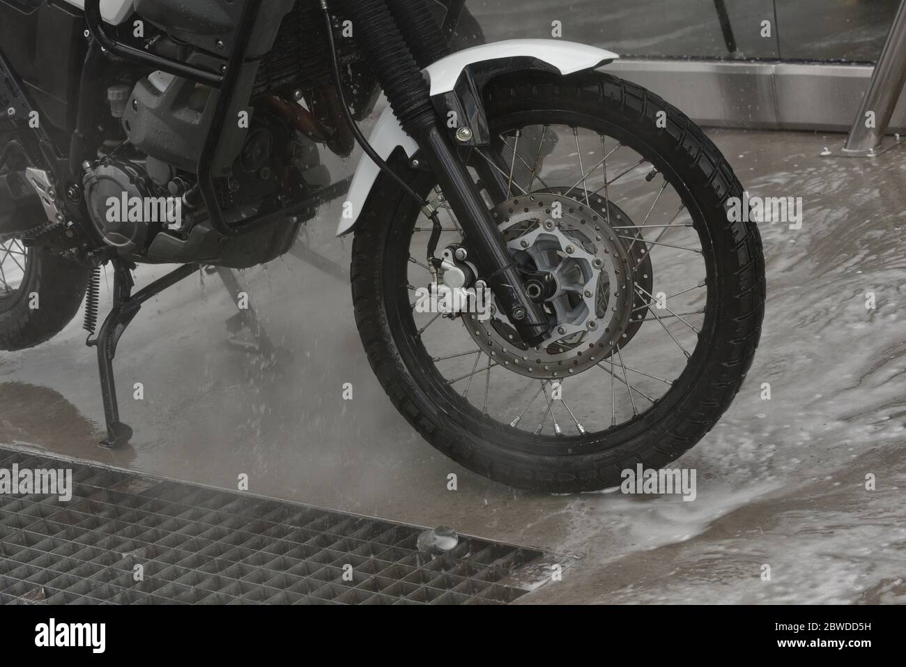 Motorcycle car wash series hi-res stock photography and images - Alamy