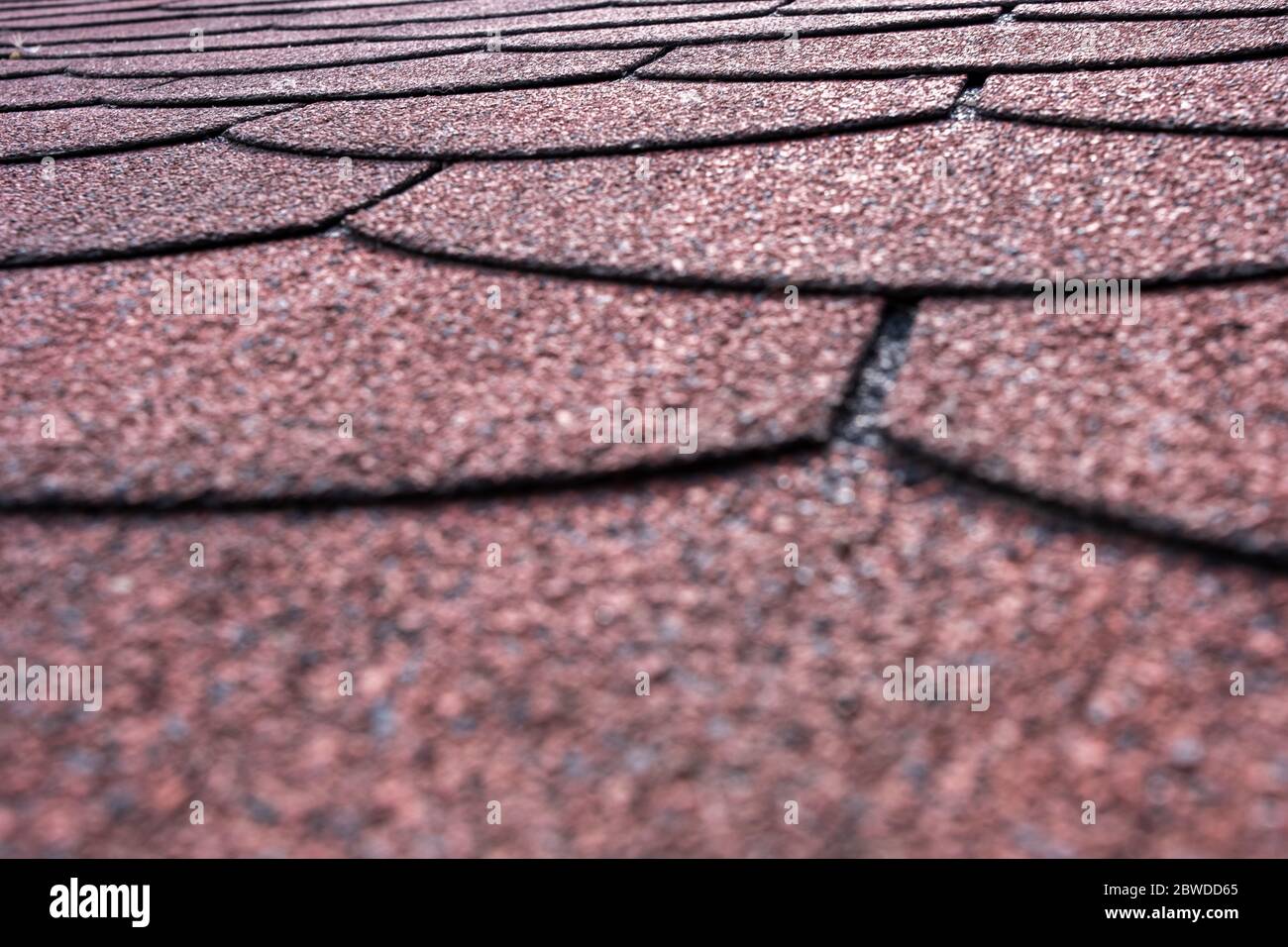 Red shingle roof background and texture Stock Photo - Alamy