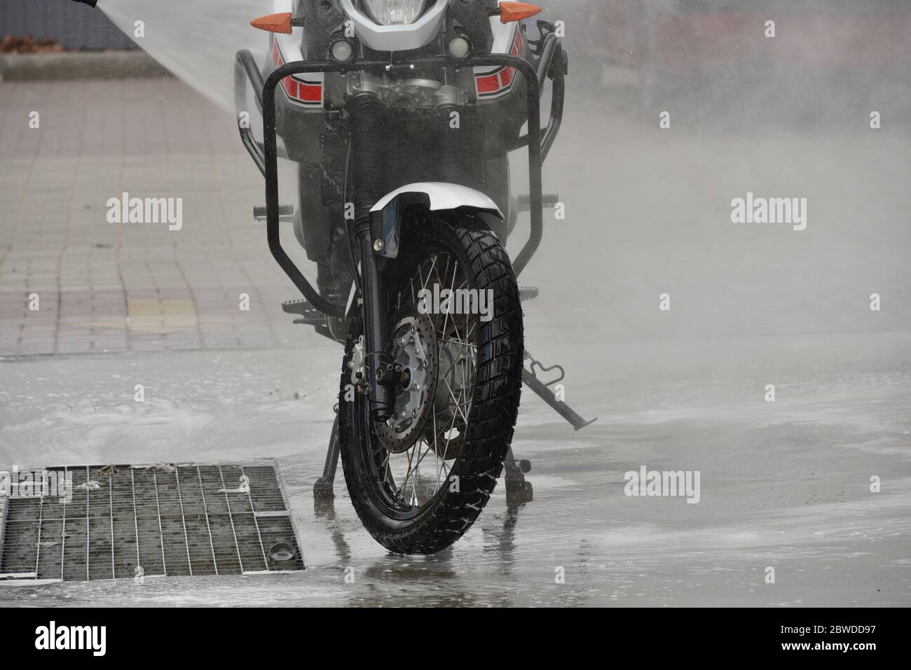 Motorcycle Car Wash Motorcycle Make more clean. A series of photos a ...