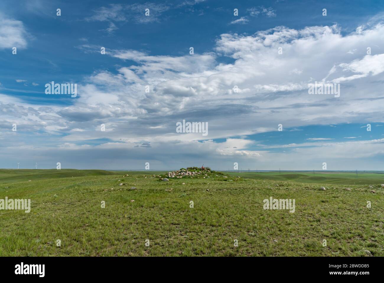 Sundial Hill Medicine Wheel in south eastern Alberta. The Sundial Hill ...
