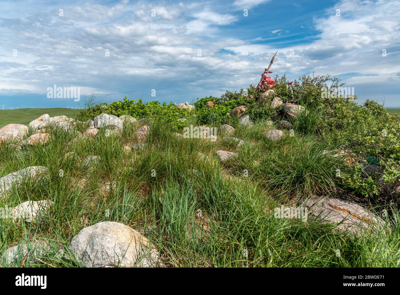 Sundial Hill Medicine Wheel in south eastern Alberta. The Sundial Hill ...
