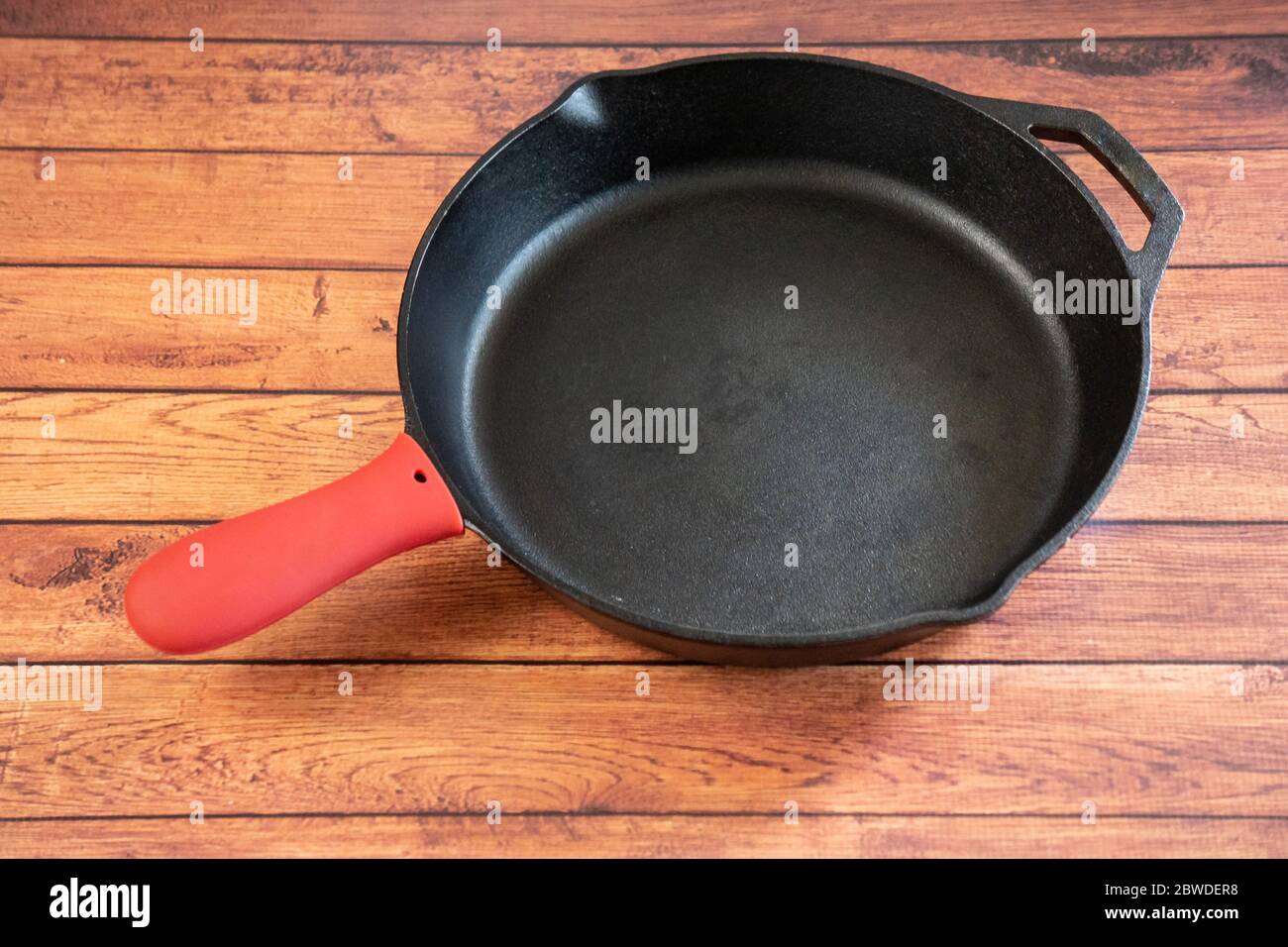 Too hot to handle hi-res stock photography and images - Alamy
