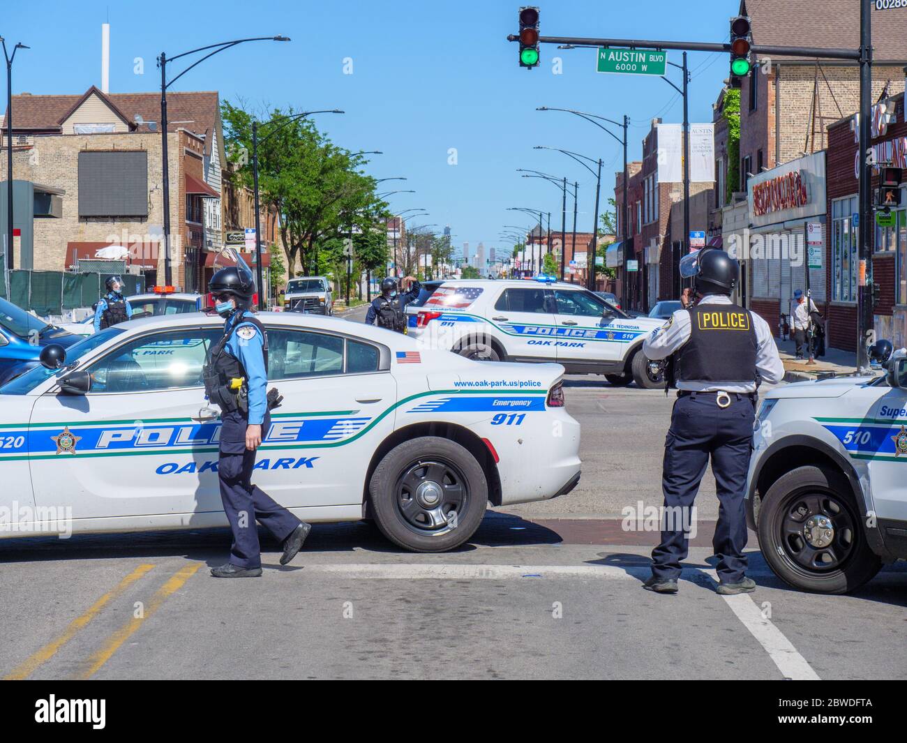 Chicago policeman hi-res stock photography and images - Alamy