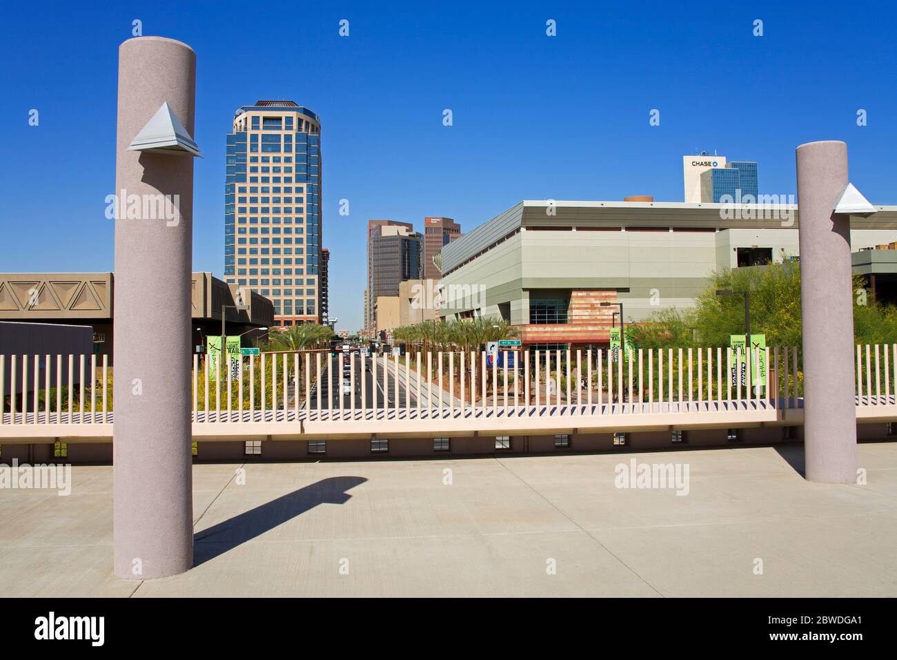 Washington Street Pedestrian Bridge, Phoenix, Arizona, USA Stock Photo ...