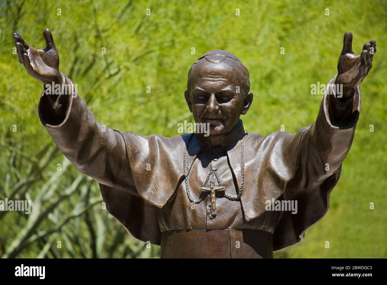 Pope John Paul 11 Statue, Piper Plaza, St. Mary's Basilica, Phoenix ...