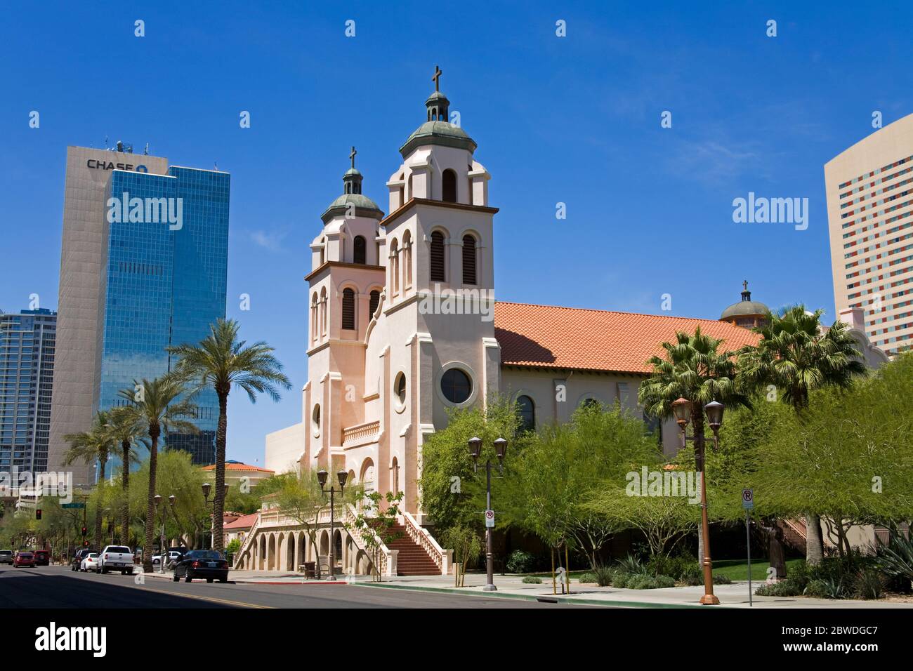 St. Mary's Basilica & Chase Tower, Phoenix, Arizona, USA Stock Photo ...