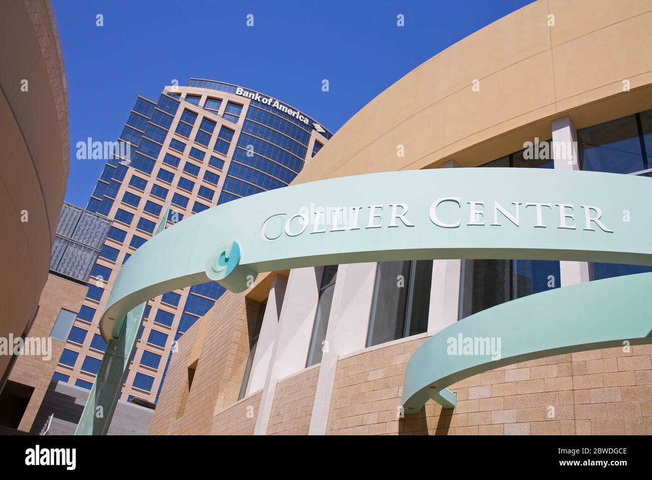 Bank of america center hi-res stock photography and images - Alamy