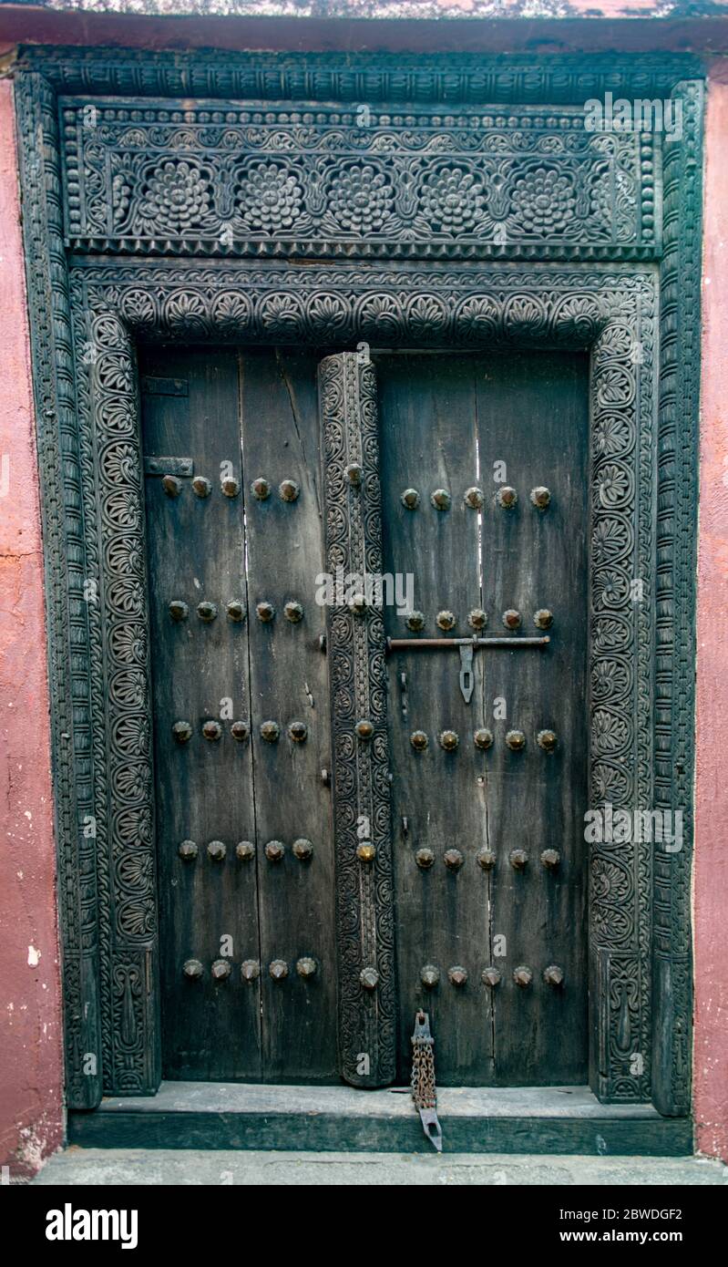 Jesus at the door hi-res stock photography and images - Alamy