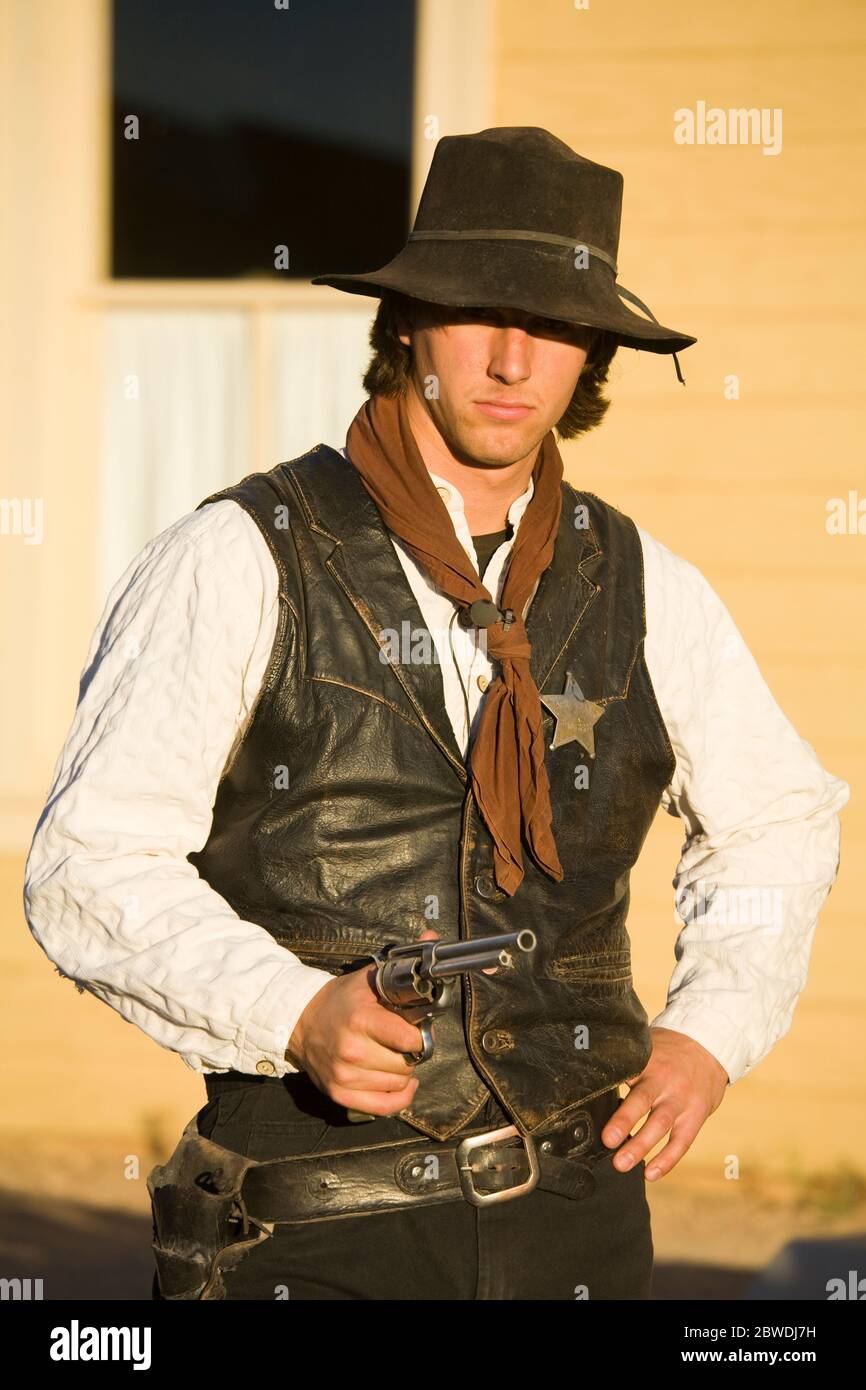 Old west sheriff hi-res stock photography and images - Alamy